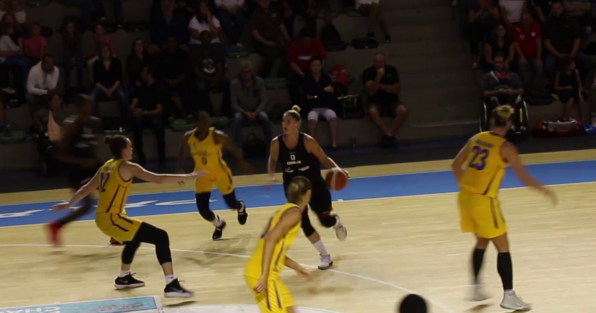 Johannah Leedham : belle passe pour Mame-Marie Sy-Diop